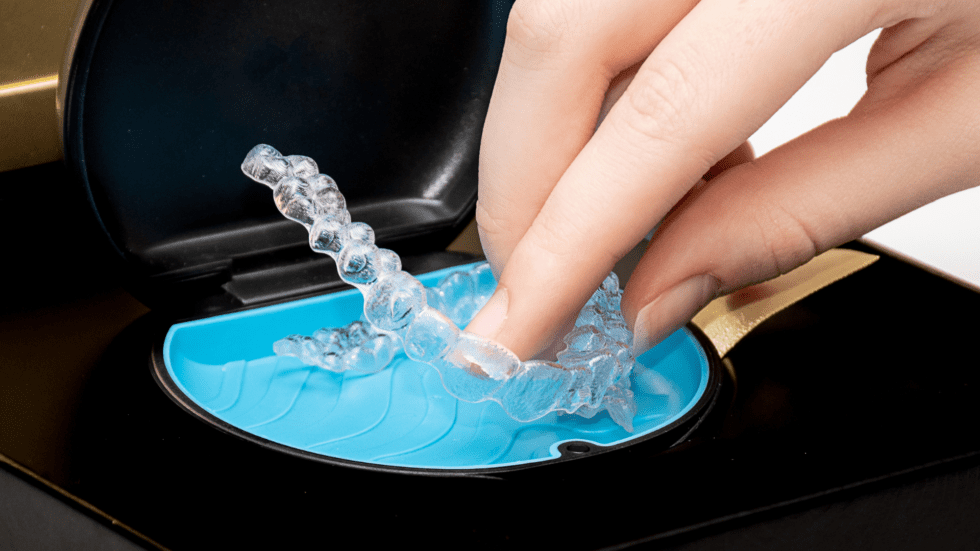 Caring for Invisalign Aligners: Do’s and Don’ts | Daia Orthodontics ...